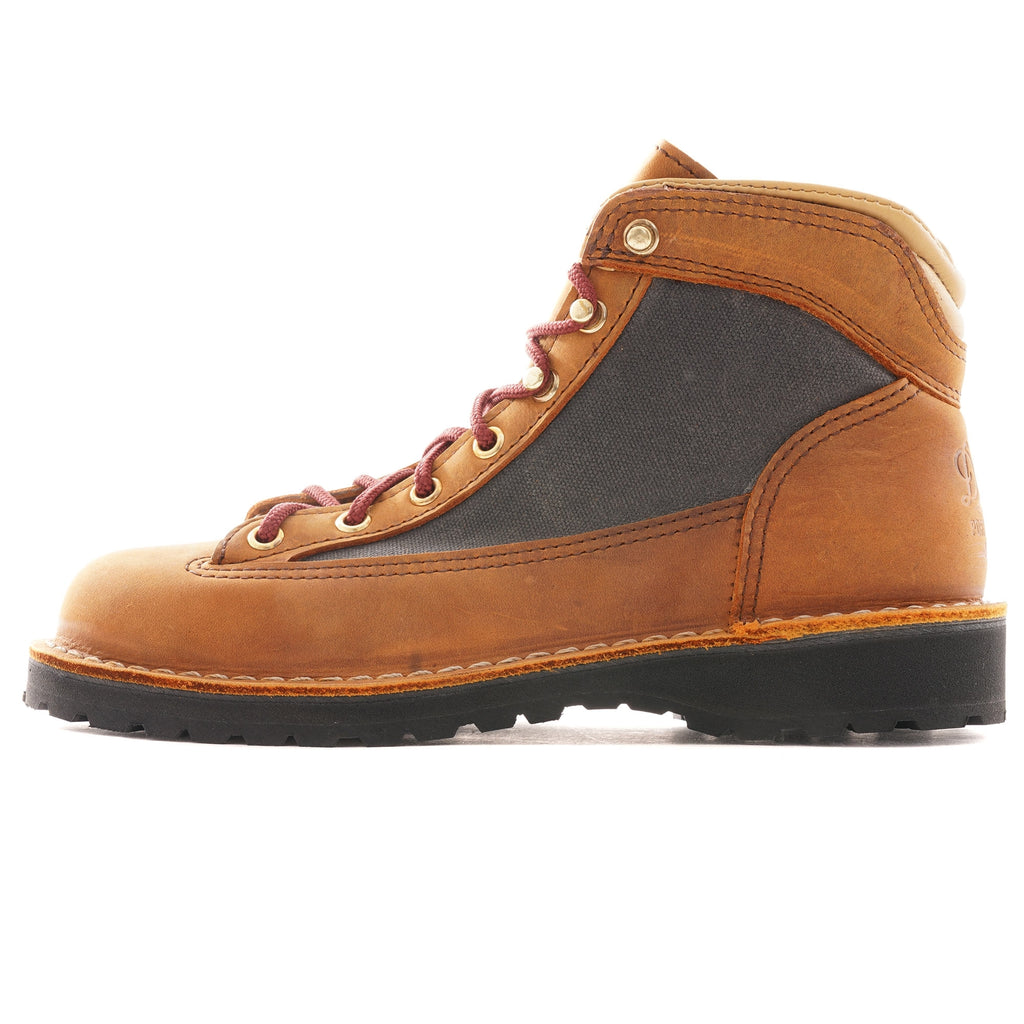 Danner Womens Danner Ridge - Tan – Stuarts London